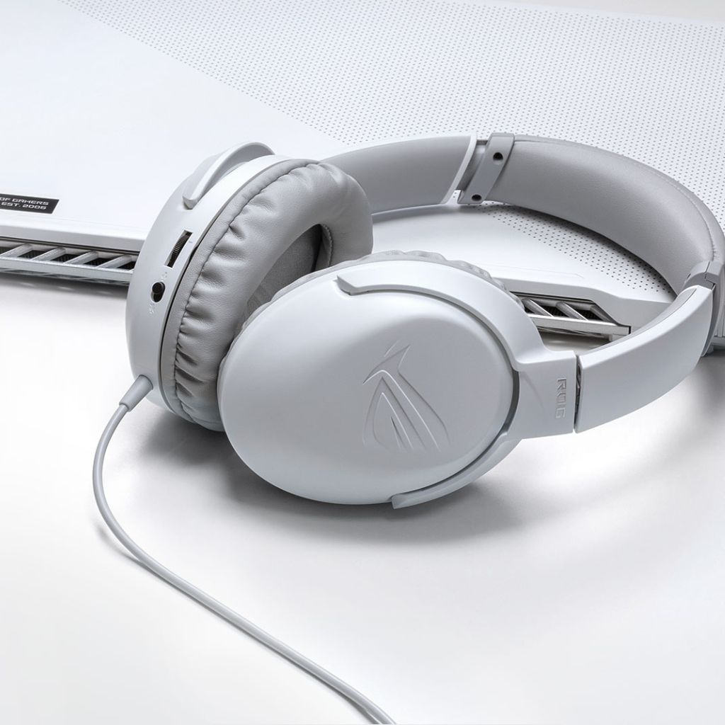 ASUS ROG Strix Go Core Moonlight Wired Gaming Headset - White - EKD Online