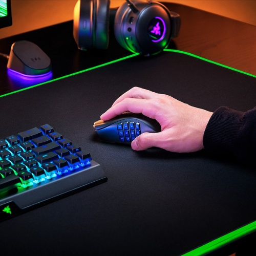 Razer Naga V2 PRO 30K HyperSpeed Wireless Optical Gaming Mouse - Black ...
